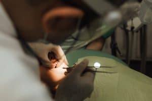 What Is an Apicoectomy? Procedure, Benefits, and When It's Needed ...